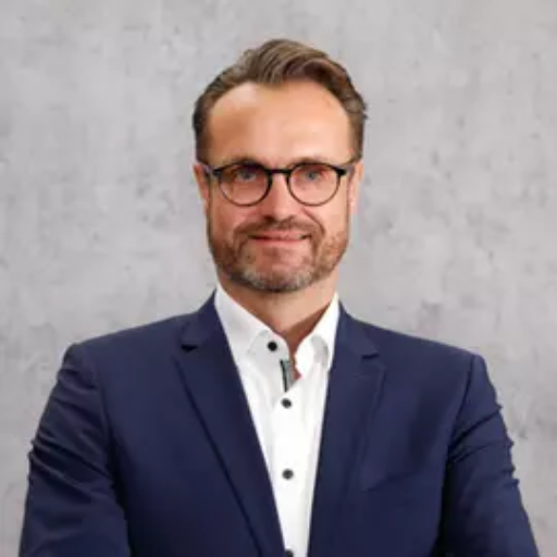 Similar Zhaw Employee